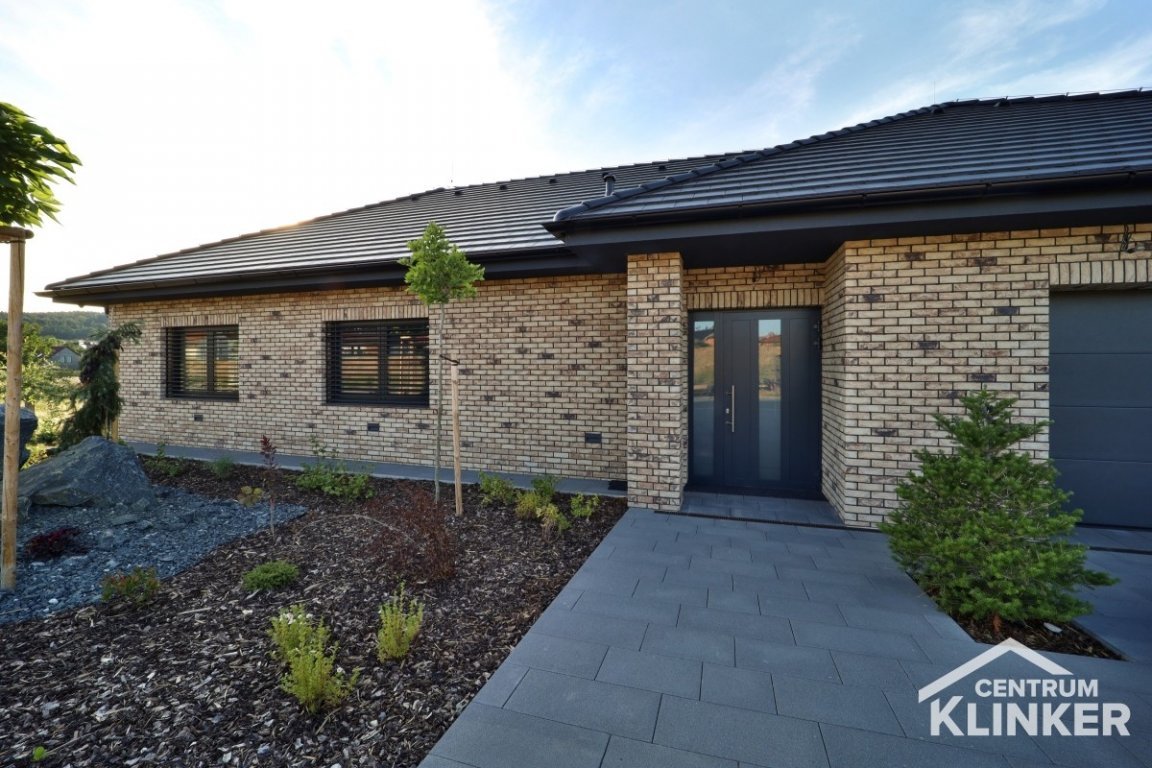 Rodinný dům s cihlovou fasádou Onega | KLINKER Centrum